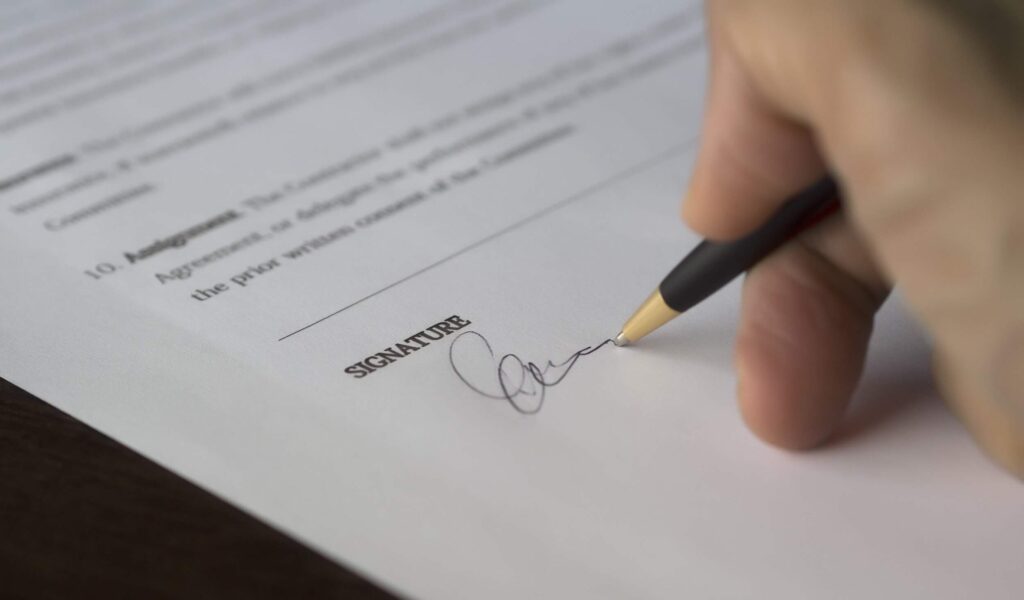 Every thing you need to know about Employment Contract UAE