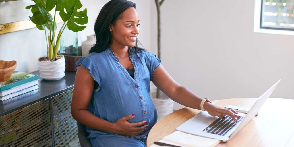 Maternity Leave In UAE How Long Is Maternity Leave In UAE maternity-leave-in-uae-how-long-is-maternity-leave-in-uae